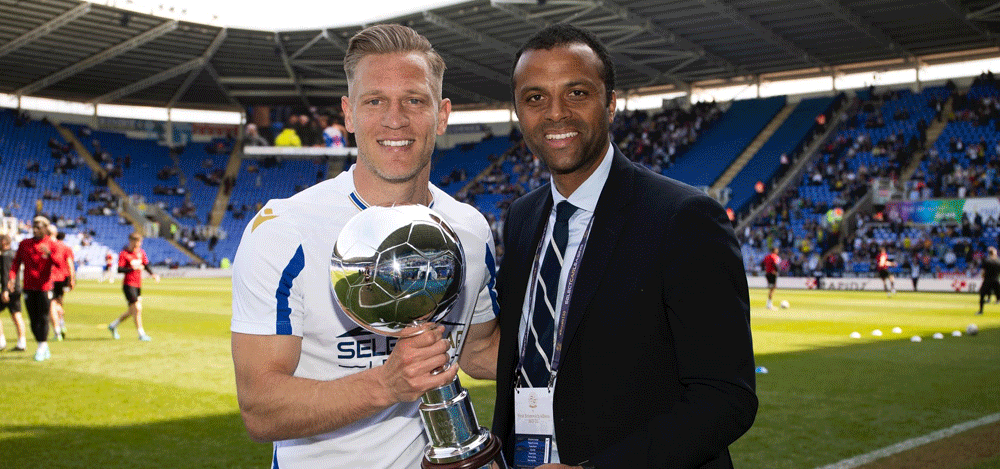 Reading awarded PFA Bobby Moore Football Fair Play Trophy