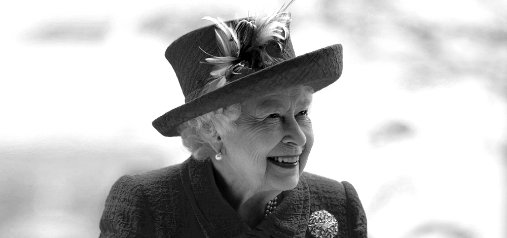 English football pays tribute to Queen Elizabeth II